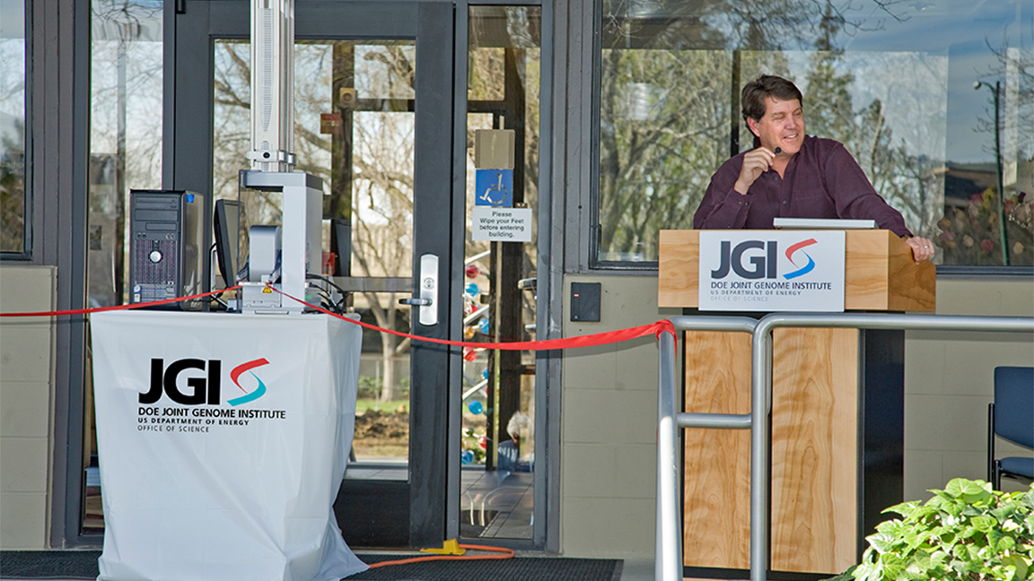 Ray Turner Completes Last Tour of Lab Duty at JGI | Joint Genome Institute